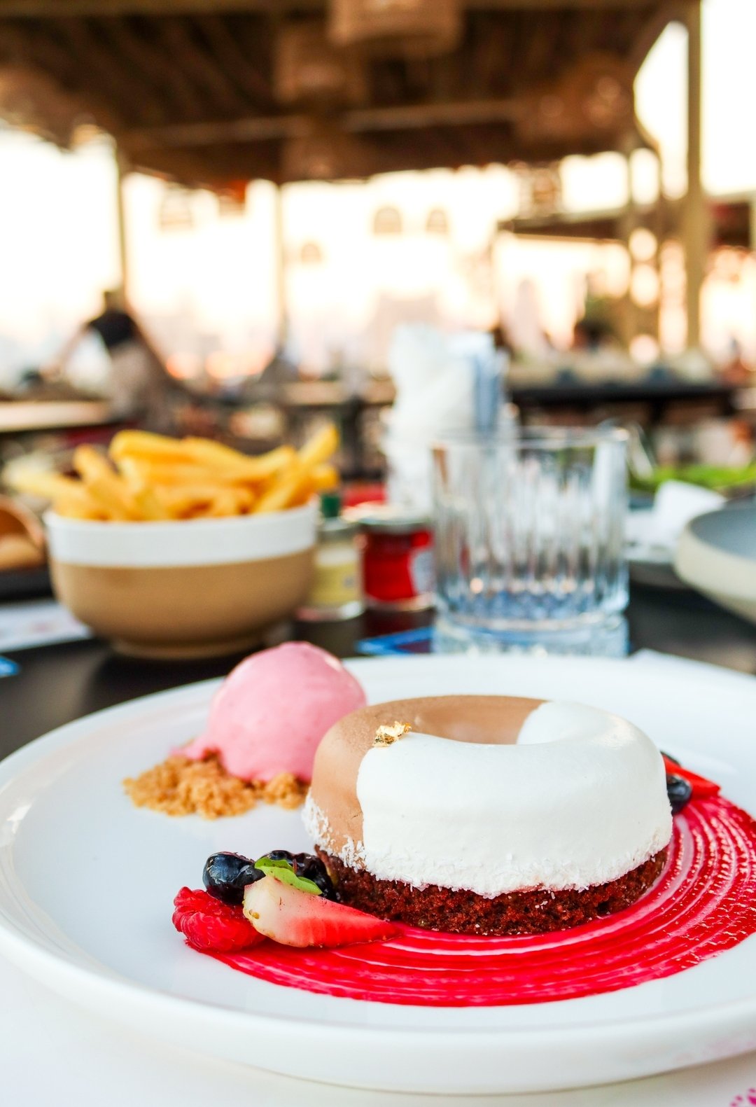 Beach Dining in Doha: Waterfront Restaurants | QatariScoop.com